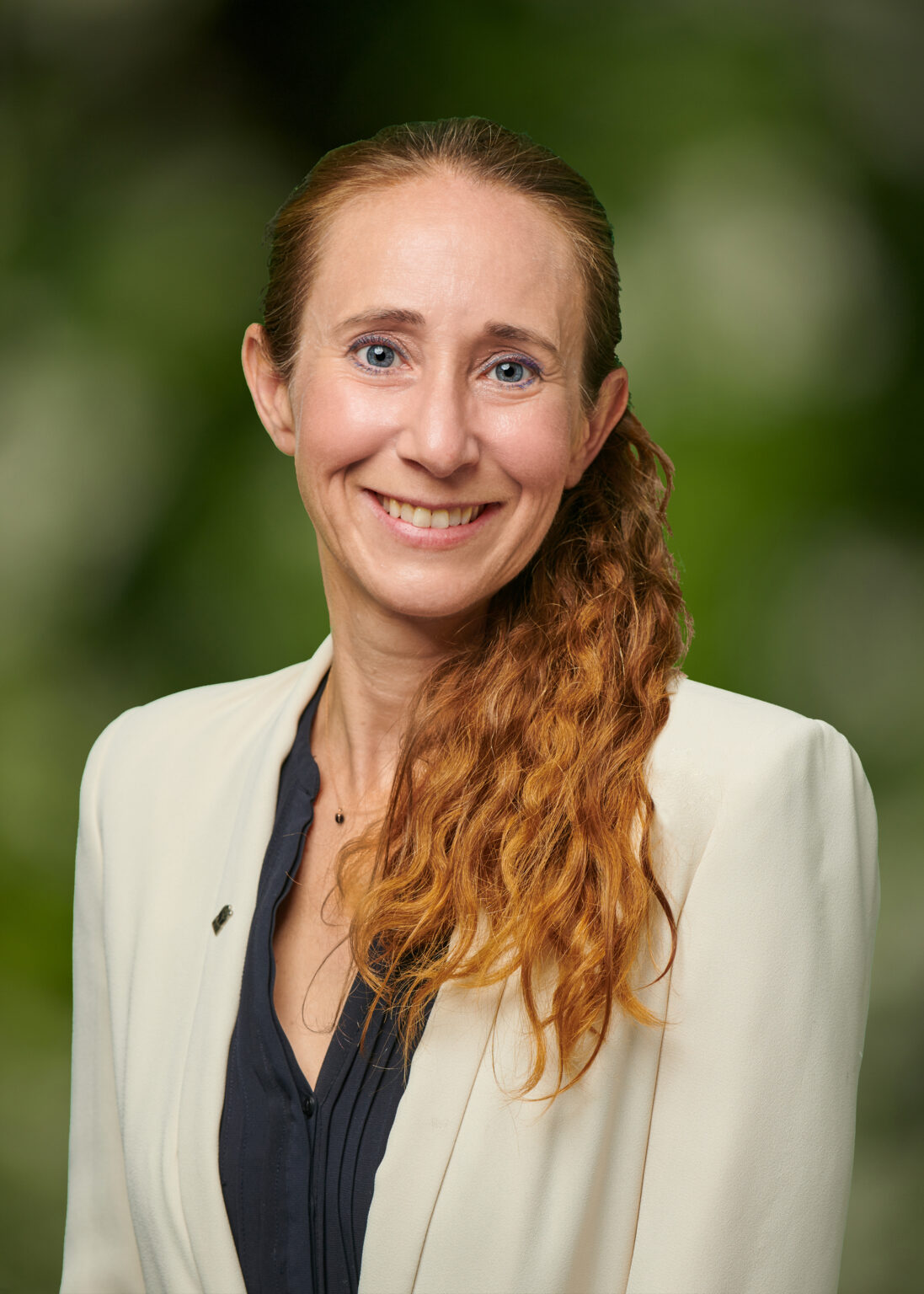 Amandine Favier - Building Bridges