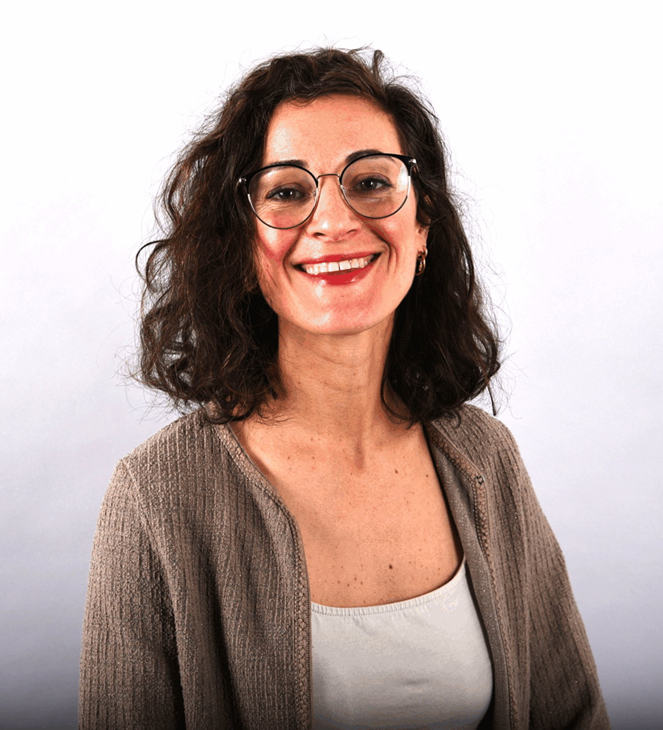 Amina Neves - Building Bridges