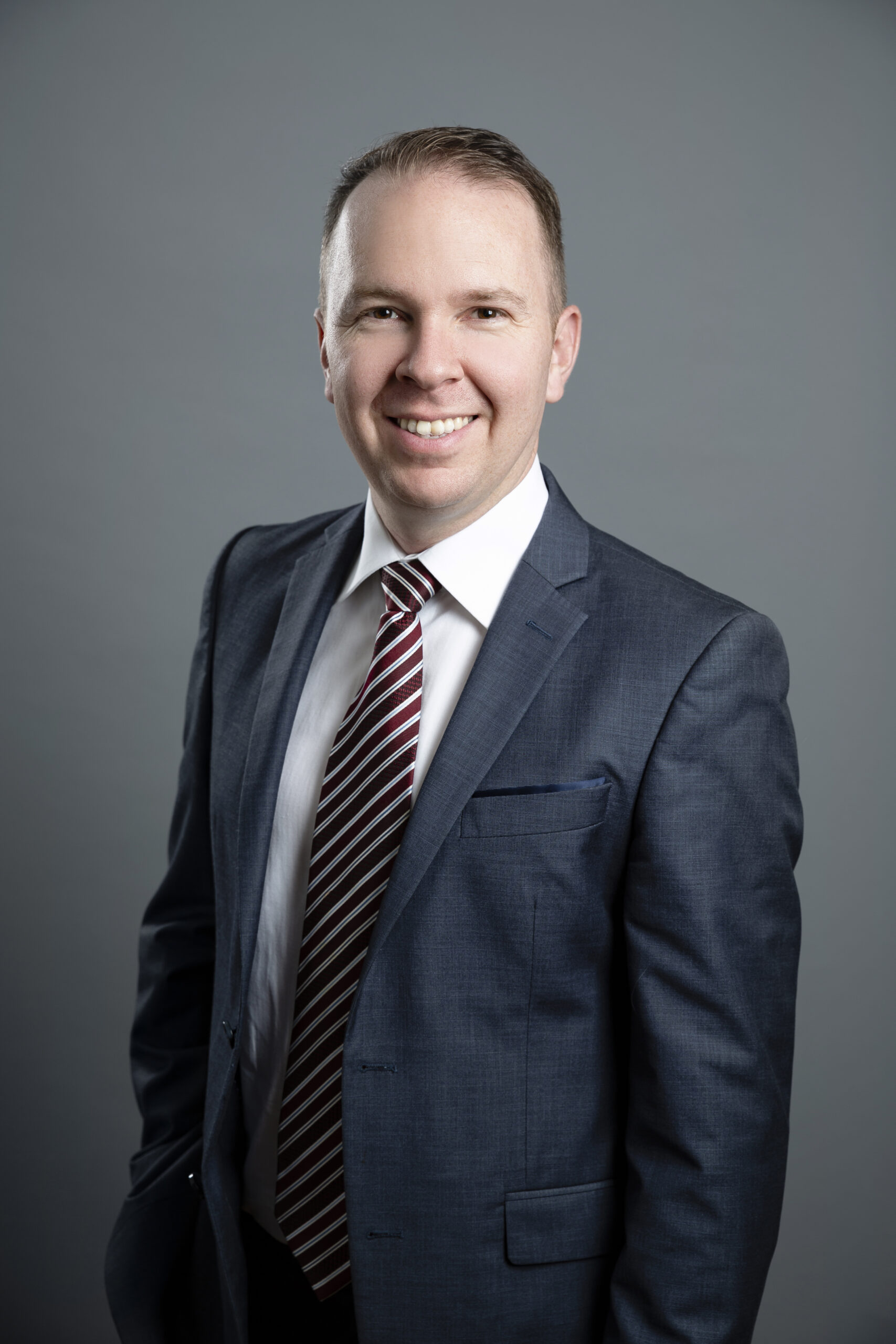 Anthony Gloor - Building Bridges