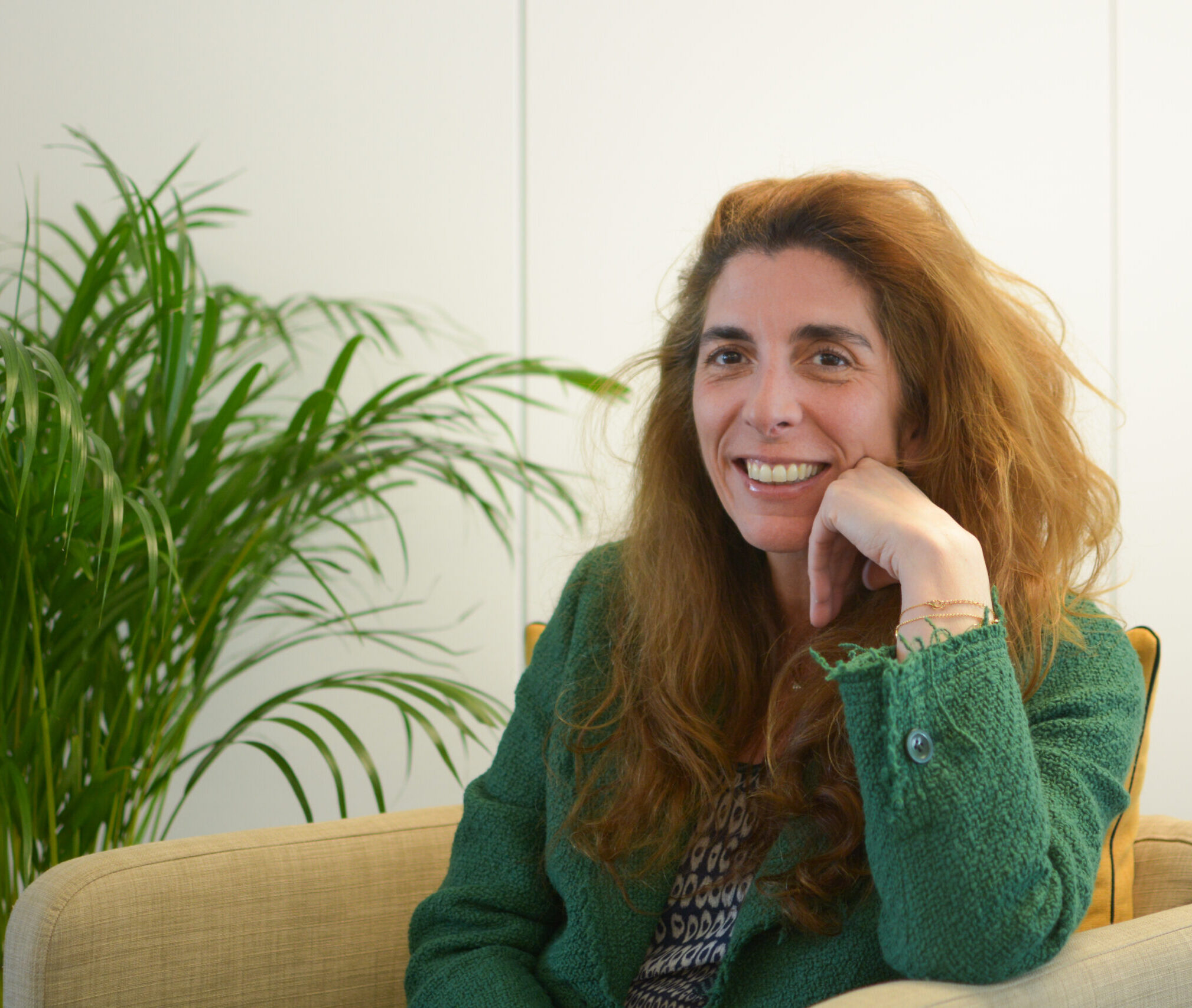 Leila Sabeti de Raemy - Building Bridges