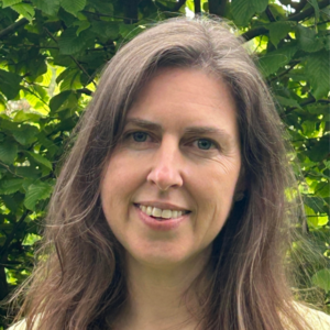 Chantal van Ham - Building Bridges