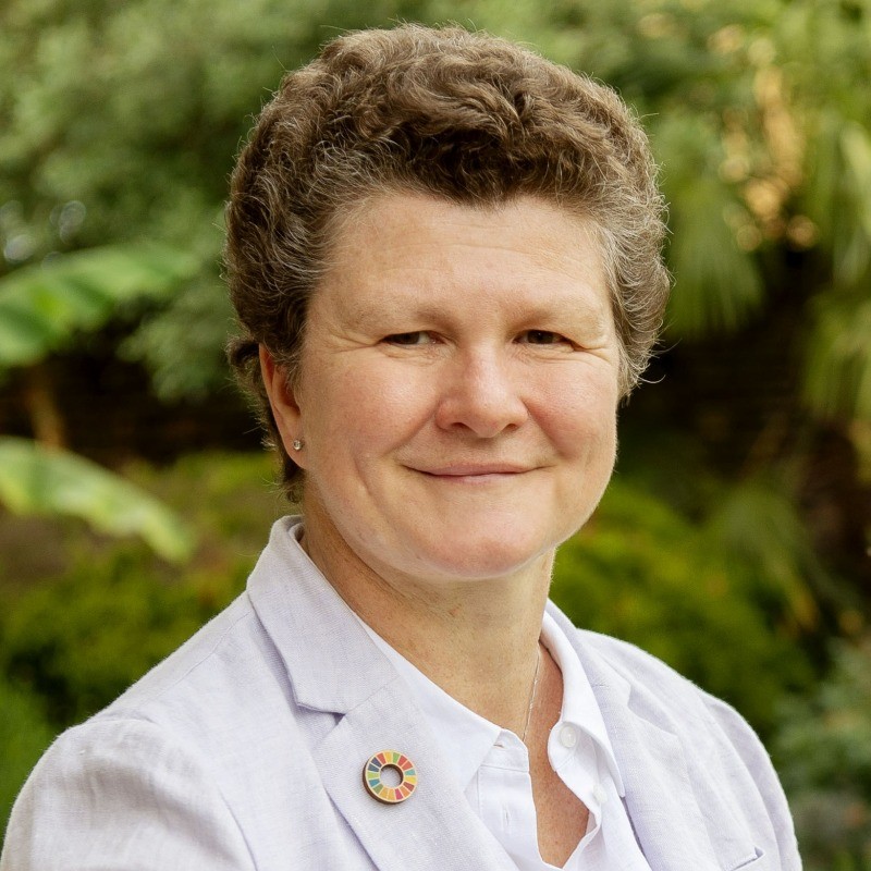 Emma Cox - Building Bridges