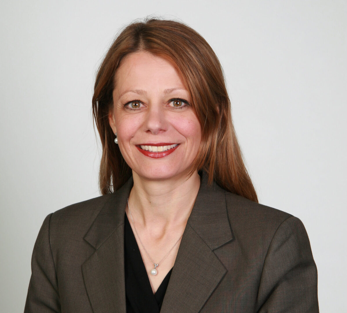 Ursula Finsterwald - Building Bridges