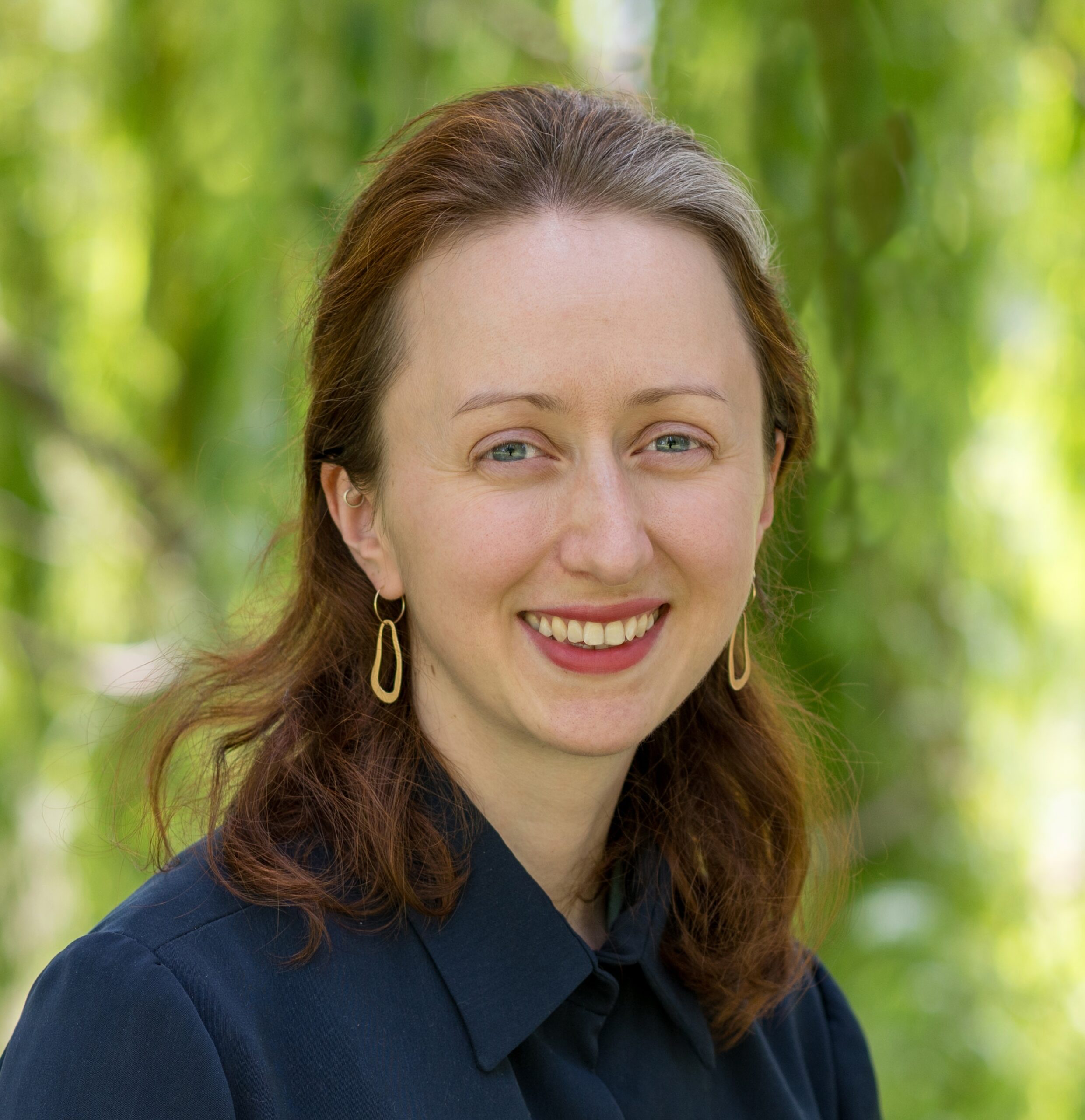 Lily Tomson - Building Bridges