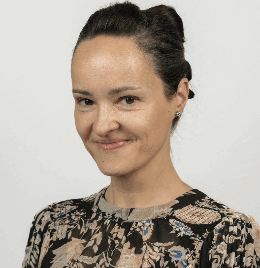 Marie Faure - Building Bridges