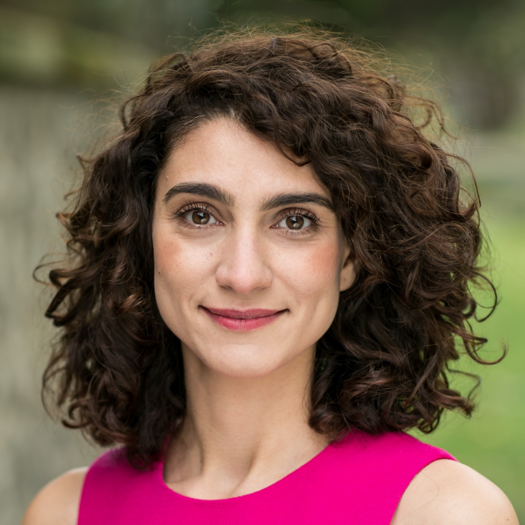 Nadia Nikolova - Building Bridges