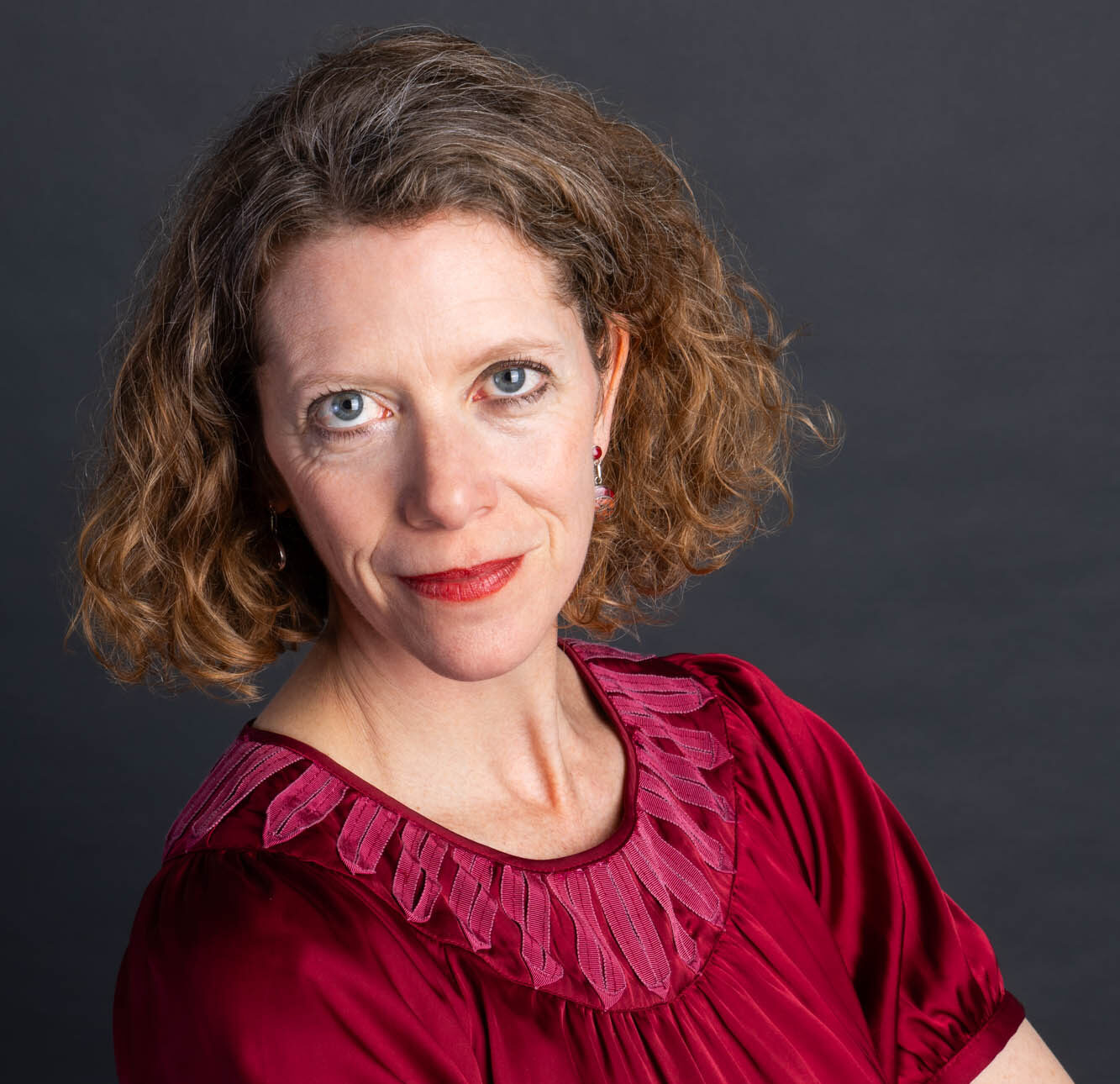 Caroline Perriard - Building Bridges