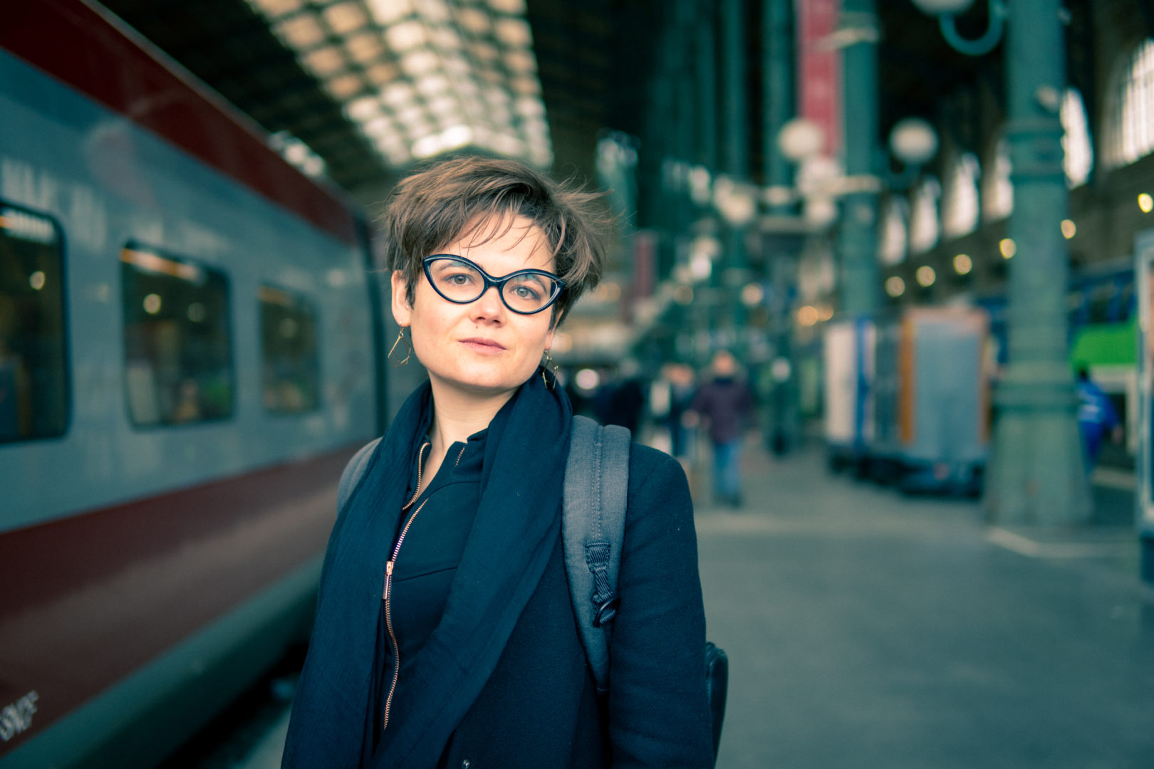 Lucie Pinson - Building Bridges